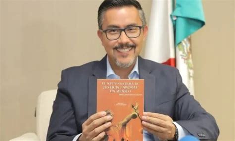 Magistrado Molina Martínez presenta su libro El nuevo sistema de
