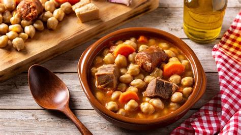 Receta De Garbanzos Con Chorizo En 4 Pasos Paulina Cocina
