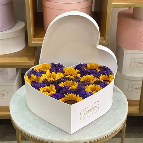 Caja Coraz N Blanca C T Con Girasoles Y Leticia Morada Yaakun Flores