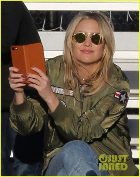 Kate Hudson Cheers On Son Ryder At His Soccer Game Photo 3822111