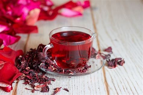 CHÁ DE HIBISCO CANELA E SEUS BENEFÍCIOS