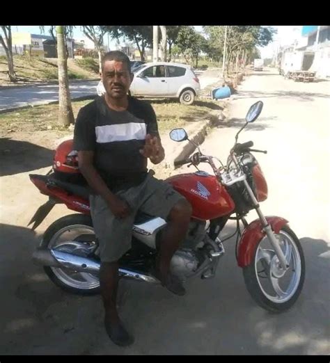 Homem Preso Suspeito Matar Amigo A Facadas Ap S Discuss O No Interior