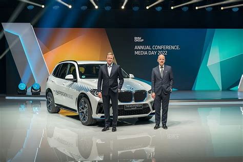 BMW Group comienza la producción interna de celdas de combustible para