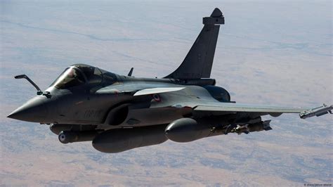 Ri Resmi Beli Jet Tempur Dassault Rafale Dari Prancis Dw