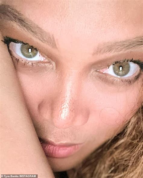 Tyra Banks Looks Radiant As She Poses For Sultry Selfies Daily Mail
