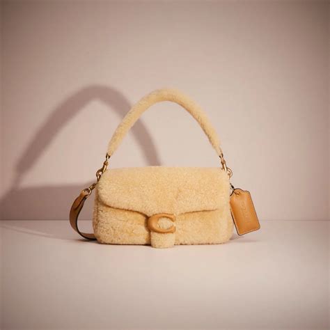公式COACH コーチ RESTOREDピロー タビー ショルダー バッグ 26シアリング
