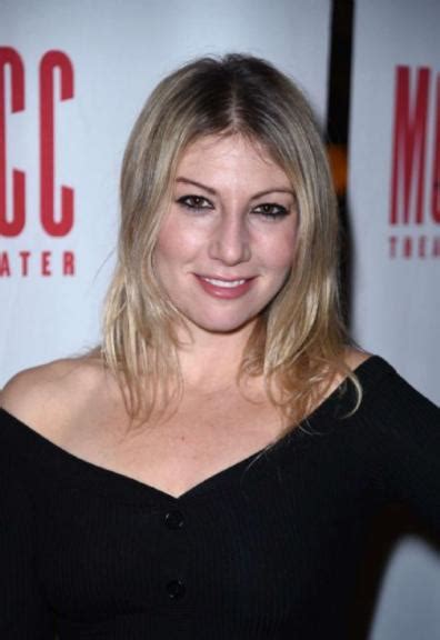 Ari Graynor Death Fact Check Birthday And Age Dead Or Kicking
