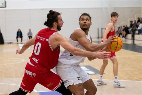 Zwei spannende Löwen Heimspiele anstehend CATL Basketball Löwen