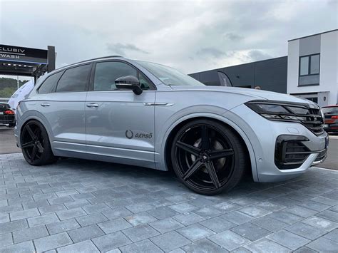 VOLKSWAGEN Touareg CR KV1 schwarz glänzend