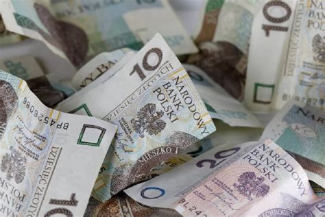 Nauczyciele dostaną 1200 zł dodatku Kiedy wypłata