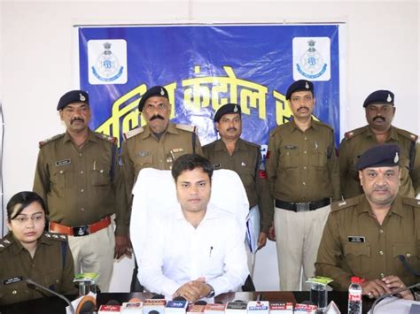 Four incidents of theft exposed चर क चर वरदत क खलस