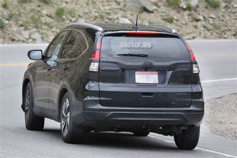 El Honda Cr V Restyling Se Deja Ver Por Primera Vez