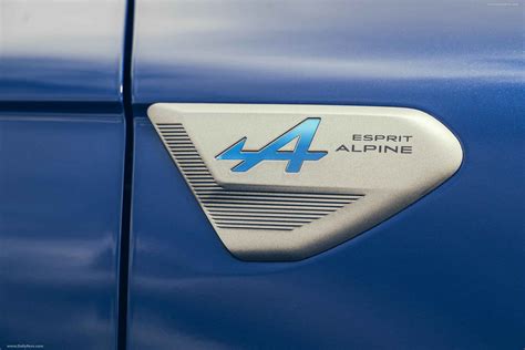 2024 Renault Clio Esprit Alpine UK Version Stunning HD Photos Videos