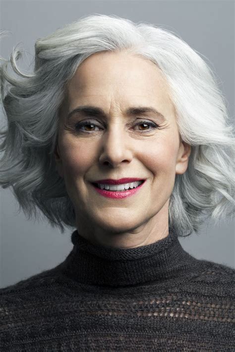6 Short Hairstyles That Won T Make You Look Older Coupe De Cheveux