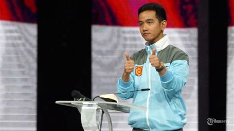Makna Salam Jari Yang Viral Terkait Pilpres Gibran Dan Anies
