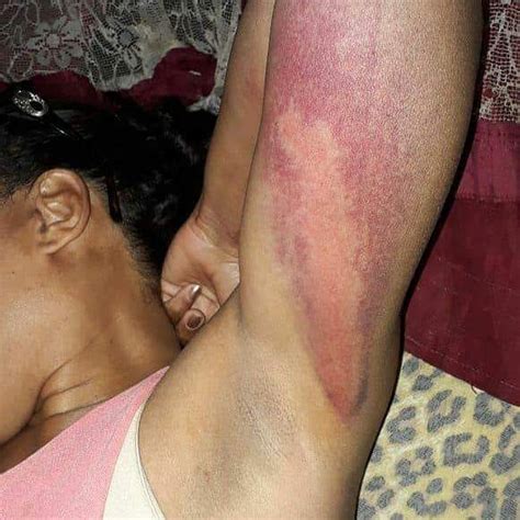Vídeo mostra PMs agredindo mãe e filha durante confusão em bairro de