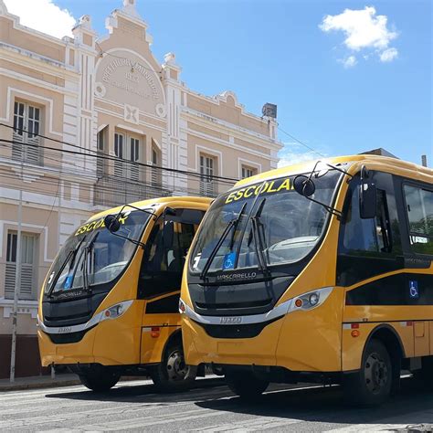 Eliel Bezerra PREFEITURA DE CURRAIS NOVOS ENTREGA NOVOS ÔNIBUS ESCOLARES
