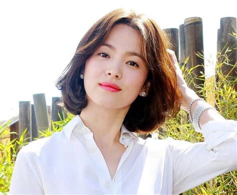 Những kiểu tóc xoăn ngắn cho phụ nữ trung niên đẹp nhất SESOMR