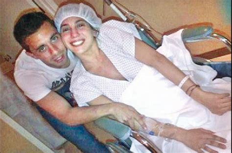 Nacieron Charis y Sharick las mellizas de Cinthia Fernández y Matías