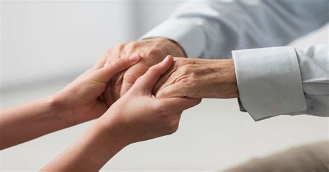 Consejos Para Tratar A Una Persona Con Demencia Senil Eficazmente