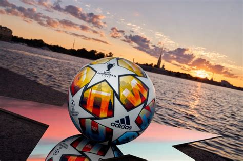 Balón oficial adidas para las fases que siguen en la Champions League