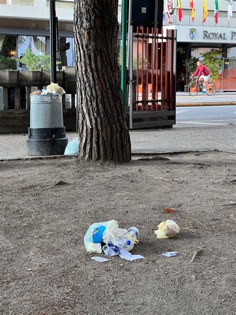 Messina La Villetta Quasimodo In Stato Di Degrado Ecco Come Si