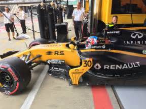 Pink Aerocat On The Renault R Formula