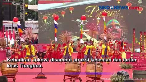 Gunakan Cheongsam Jokowi Hadiri Perayaan Imlek Nasional Video