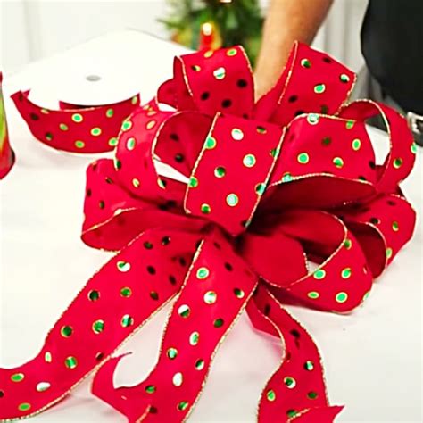 How To Make A Large Decorative Christmas Bow