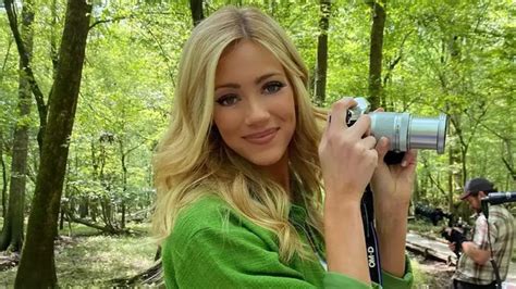 Abby Hornacek S Boyfriend Husband Married Rumors With Anthony Neyer
