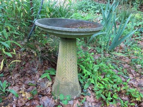 Cement Bird Bath On Pedestal GC5 Auctions