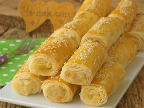 Yufkadan Patatesli Börek Tarifi Resimli Anlatım Yemek Tarifleri