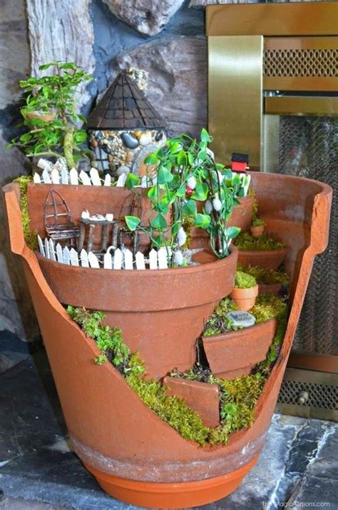 Pot de fleur terre cuite parfait pour la déco de jardin Jardinage