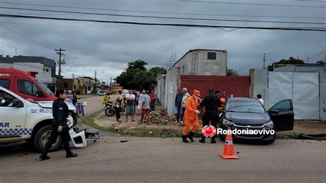 URGENTE Viatura Da PM Se Envolve Em Grave Acidente No Centro