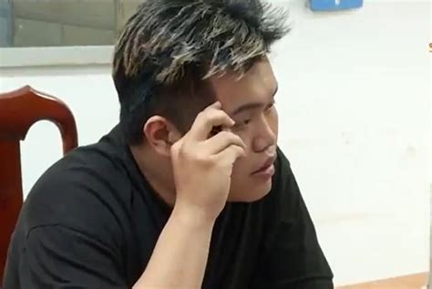 Bắt thanh niên yêu cầu người vay tiền thế chấp bằng clip nóng Tuổi