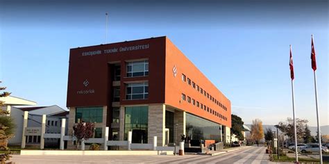 Eskişehir Teknik Üniversitesi 21 öğretim üyesi alacak İşte başvuru