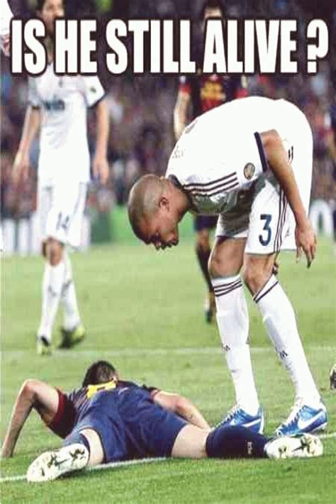 Funny Soccer In 2020 Funny Soccer Memes Funny Football Memes Soccer