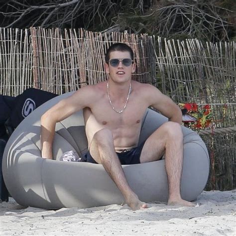Miguel Bernardeau Con El Torso Desnudo En Ibiza Torsos Desnudos Los