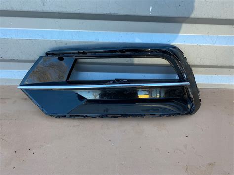 VOLKSWAGEN PASSAT B8 R LINE KRATKA ZDERZAKA LEWA 3G0853665F 3G0853665F