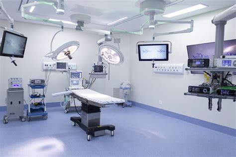 Equipe médica da Santa Casa de São José dos Campos conhece Sala