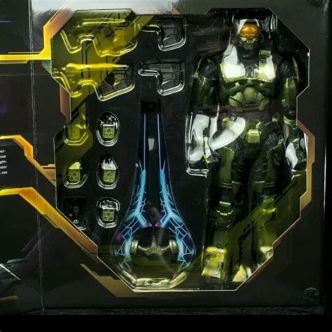 Play Arts Kai Halo Anniversary Master Chief Spartan Neca Hot Zero