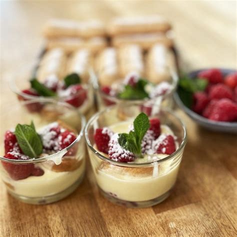 Recette Companion Tiramisu Framboises Cyril Lignac Marie Claire