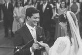 Há novas fotografias do casamento da filha de Manuela Moura Guedes e