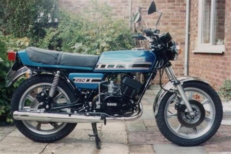 Rd 250 Yamaha 1980 Yamaha Rd 250 1973 1979 Modern Und Fast