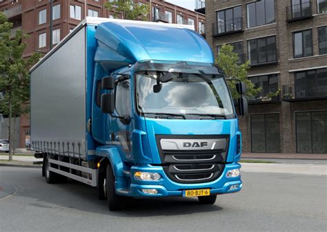 Nowy DAF LF dołącza do serii Pure Excellence DBK Group