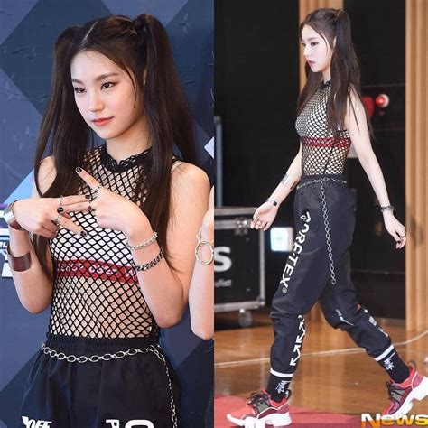 Press Itzy Debut Stage Itzy 있지 Yeji Yeji Jyp Hwangyeji Yejihwang 황예지 예지 예지황 Itzy