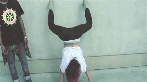 Twerking Find Share On Giphy