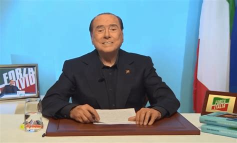 L Ultima Apparizione Di Silvio Berlusconi Spero Di Uscire Presto