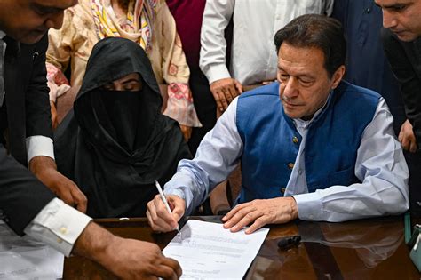 Illegal Marriage Case Pakistan Court Rejects Imran Khan And Wife S