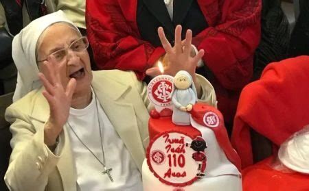 STORIE LA SUORA PIÙ ANZIANA DEL MONDO HA 115 ANNI ED È BRASILIANA